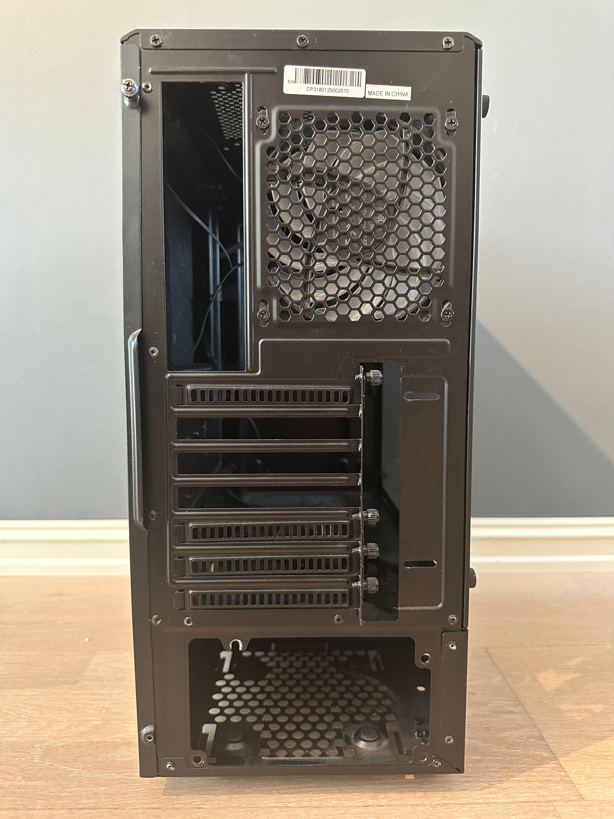Phanteks Eclipse P300 Mid Tower (sort) — Rebuild IT