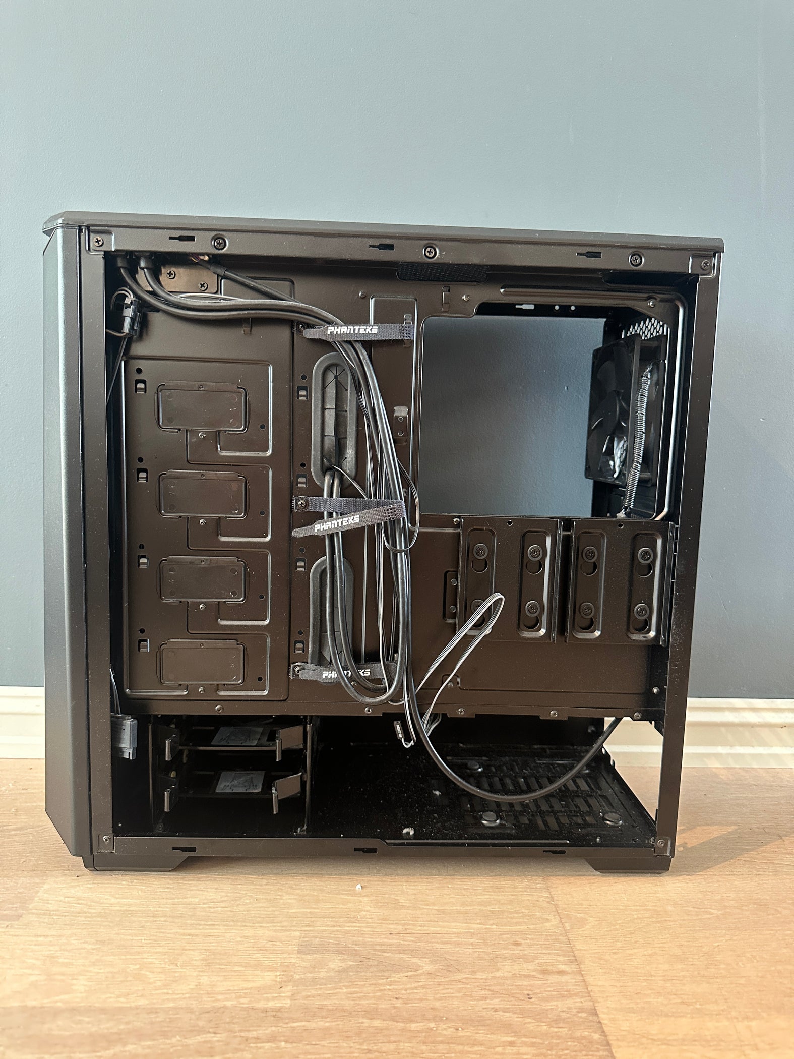 Phanteks Eclipse P400 — Rebuild IT