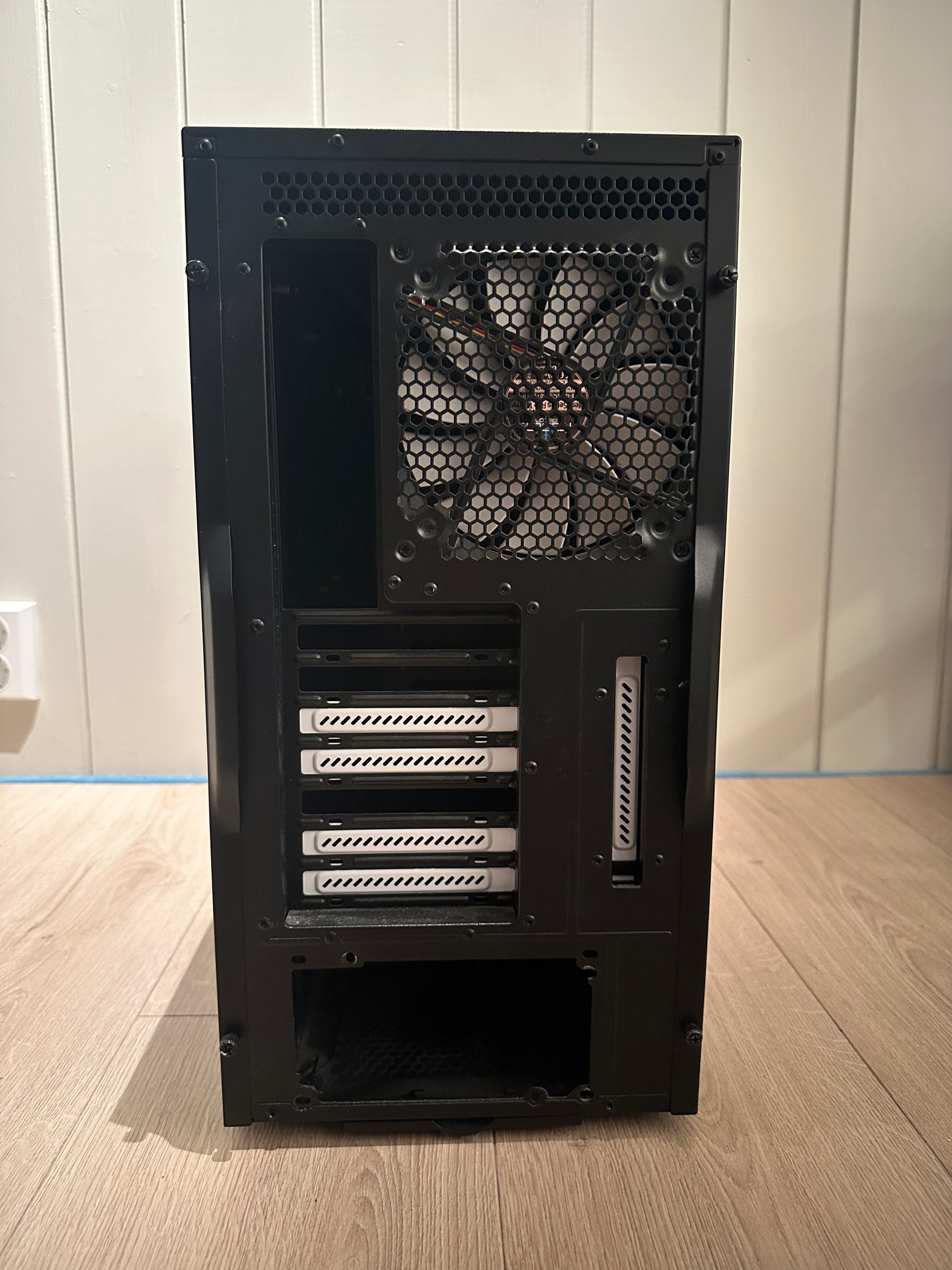 Fractal Design Define R4 Black Pearl — Rebuild IT